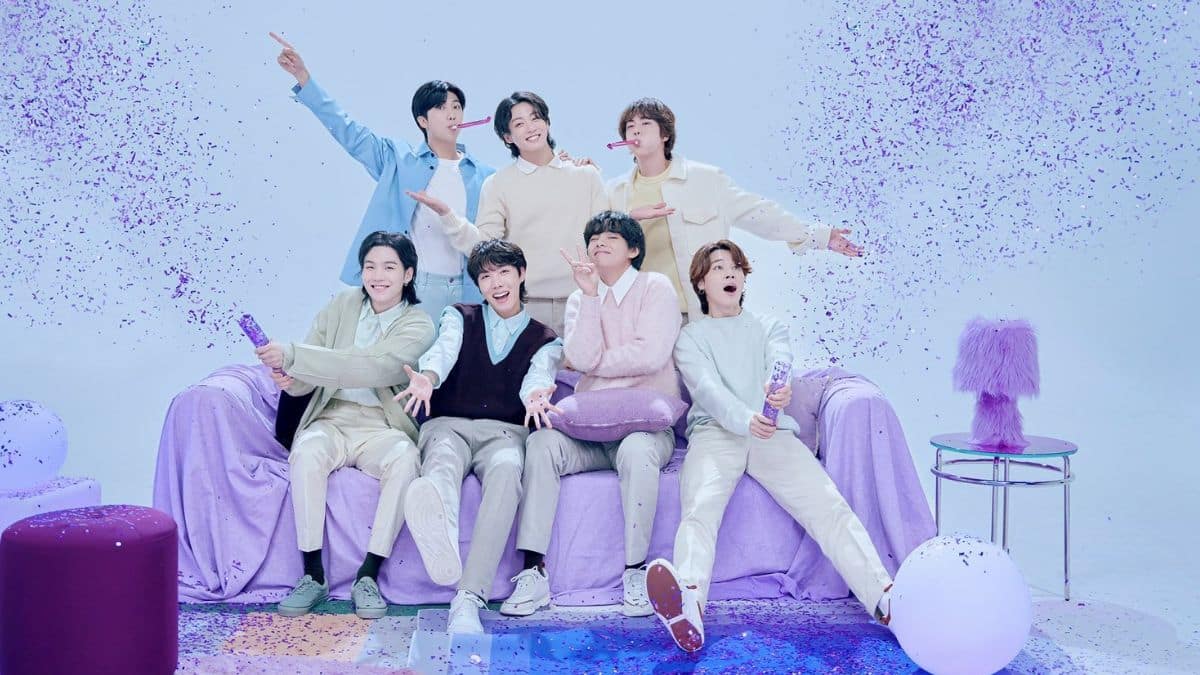 BTS celebra 10 años juntos con su nuevo single 'Take Two'