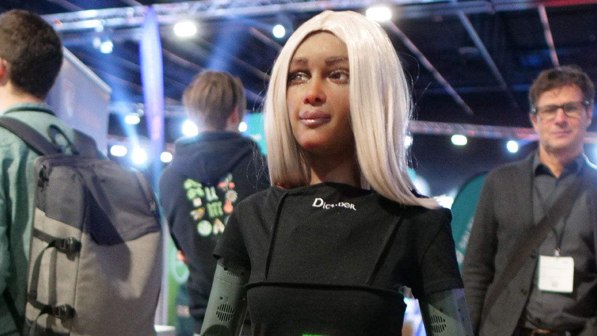 'Mika' la primera robot que se convierte en CEO de una empresa